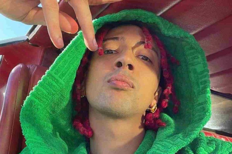 Sanremo 2024, chi è Ghali il cantante di "Casa Mia": vita privata e ...