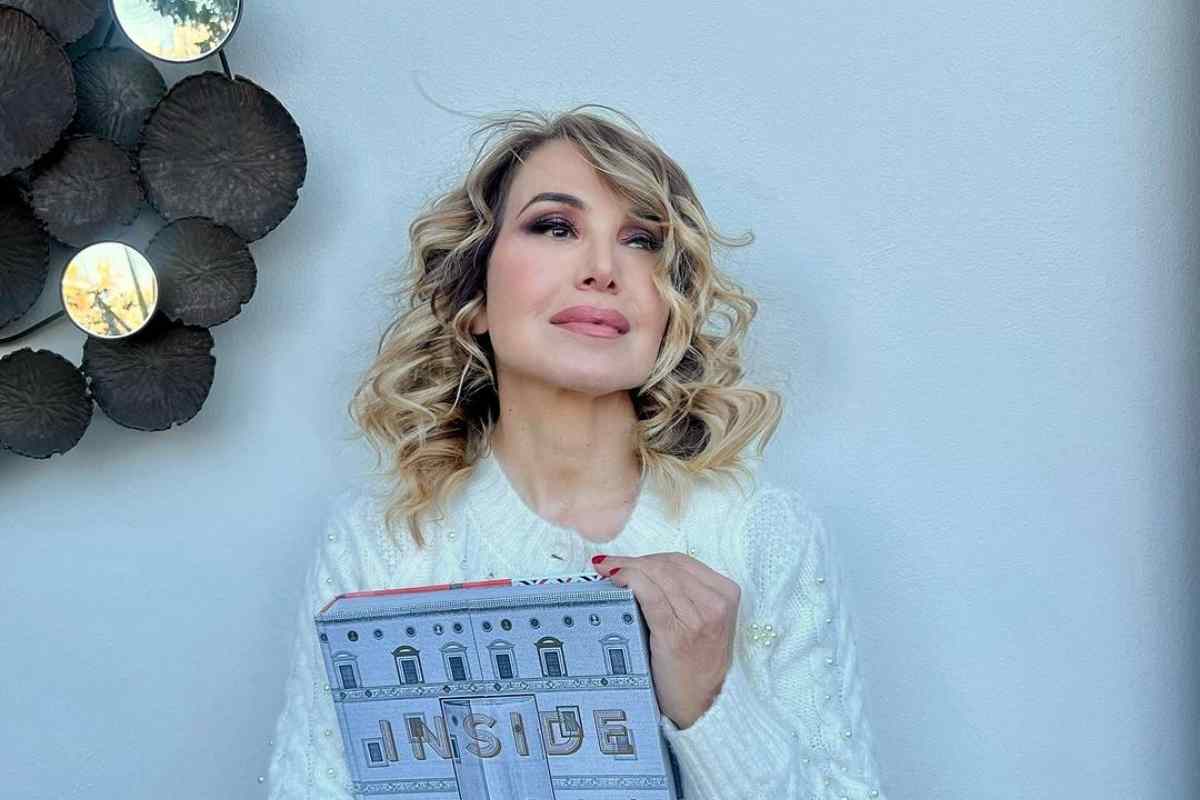 Barbara D'Urso senza luci e filtri, nella realtà è così - FOTO
